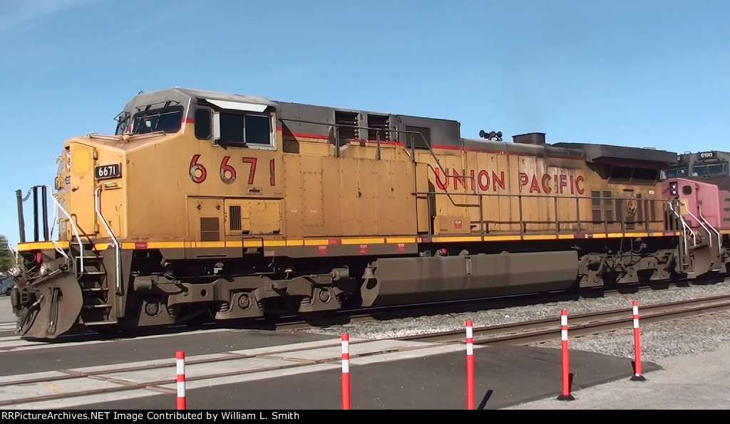 WB Stack Frt at Charleston RoundHouse Site-2